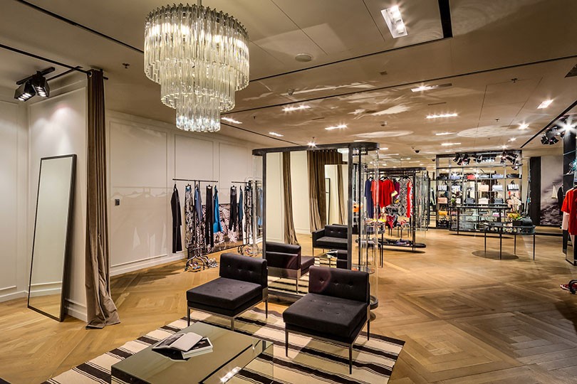 Vitkac - Abbigliamento Uomo Donna a Varsavia | ShoppingMap.it