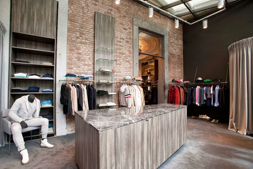 PL-Line - Abbigliamento Uomo Donna a Maastricht | ShoppingMap.it