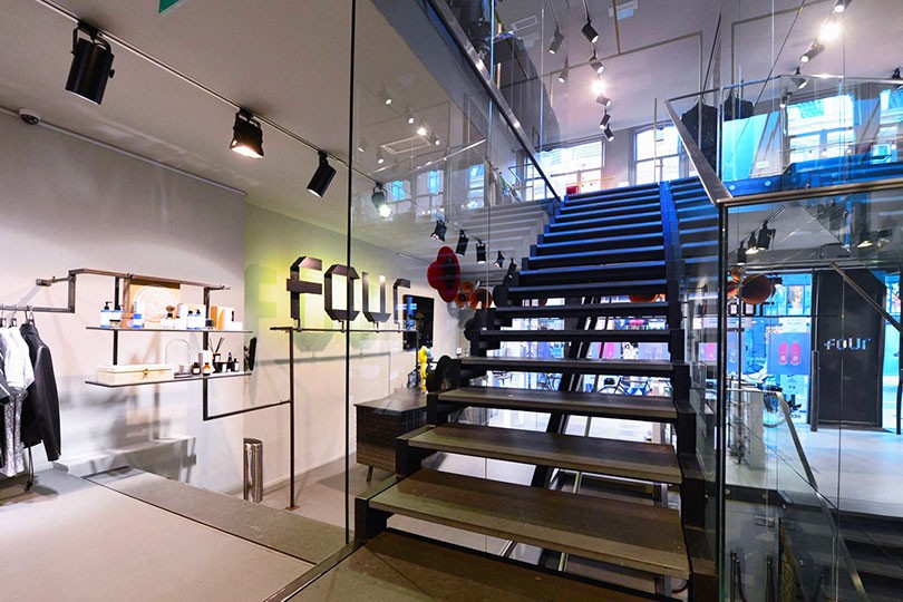 Four - Abbigliamento Uomo Donna a Amsterdam | ShoppingMap.it