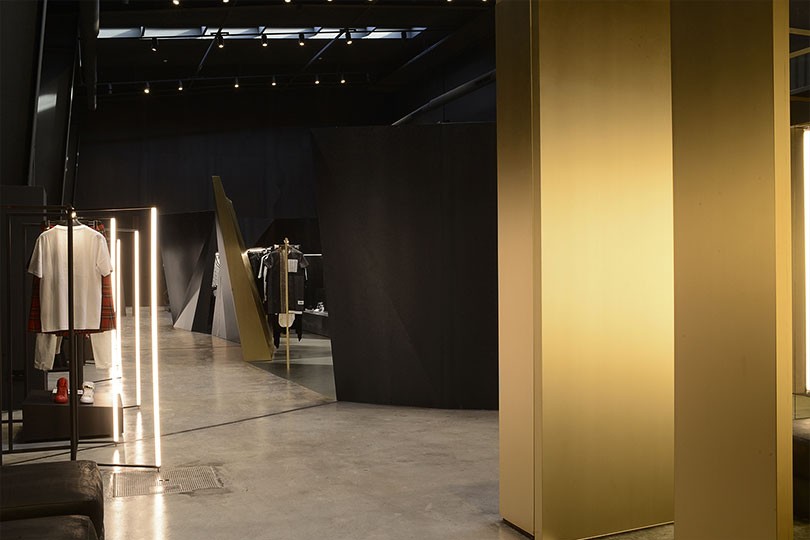 Antonioli Ibiza - Abbigliamento Uomo Donna a Eivissa | ShoppingMap.it